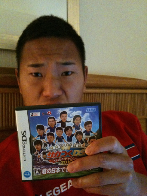 북한 축구 국가대표 정대세 즐겨하는 DS 타이틀 공개