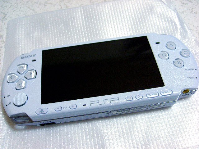 PSP-3005 펄 화이트 & 1SEG 튜너 | 오픈 케이스 갤러리